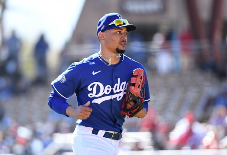 Basically Zero Current/Ex MLB Players Making Commercials On TV – music ...